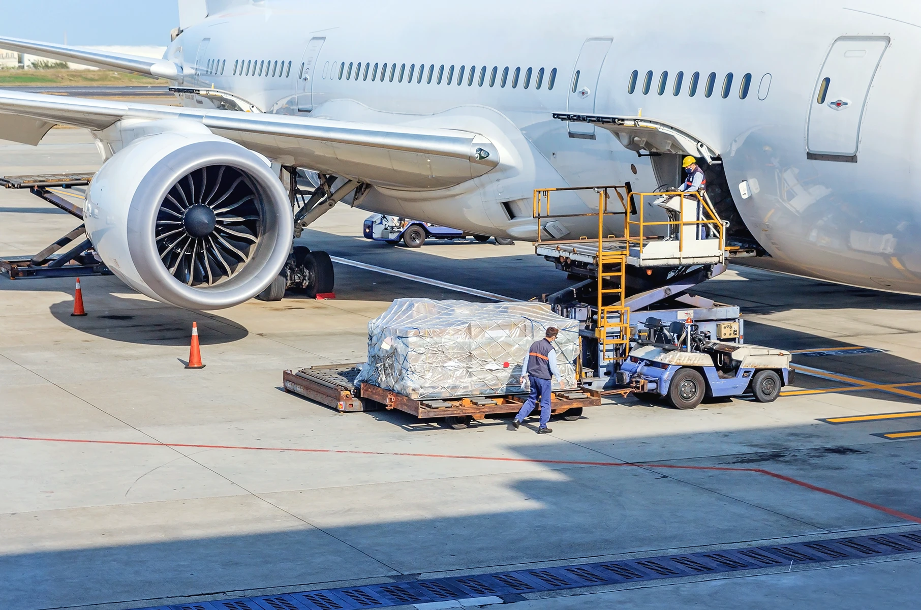 What Is Air Cargo Tracking Why Organizations Need Air Shipment Visibility 